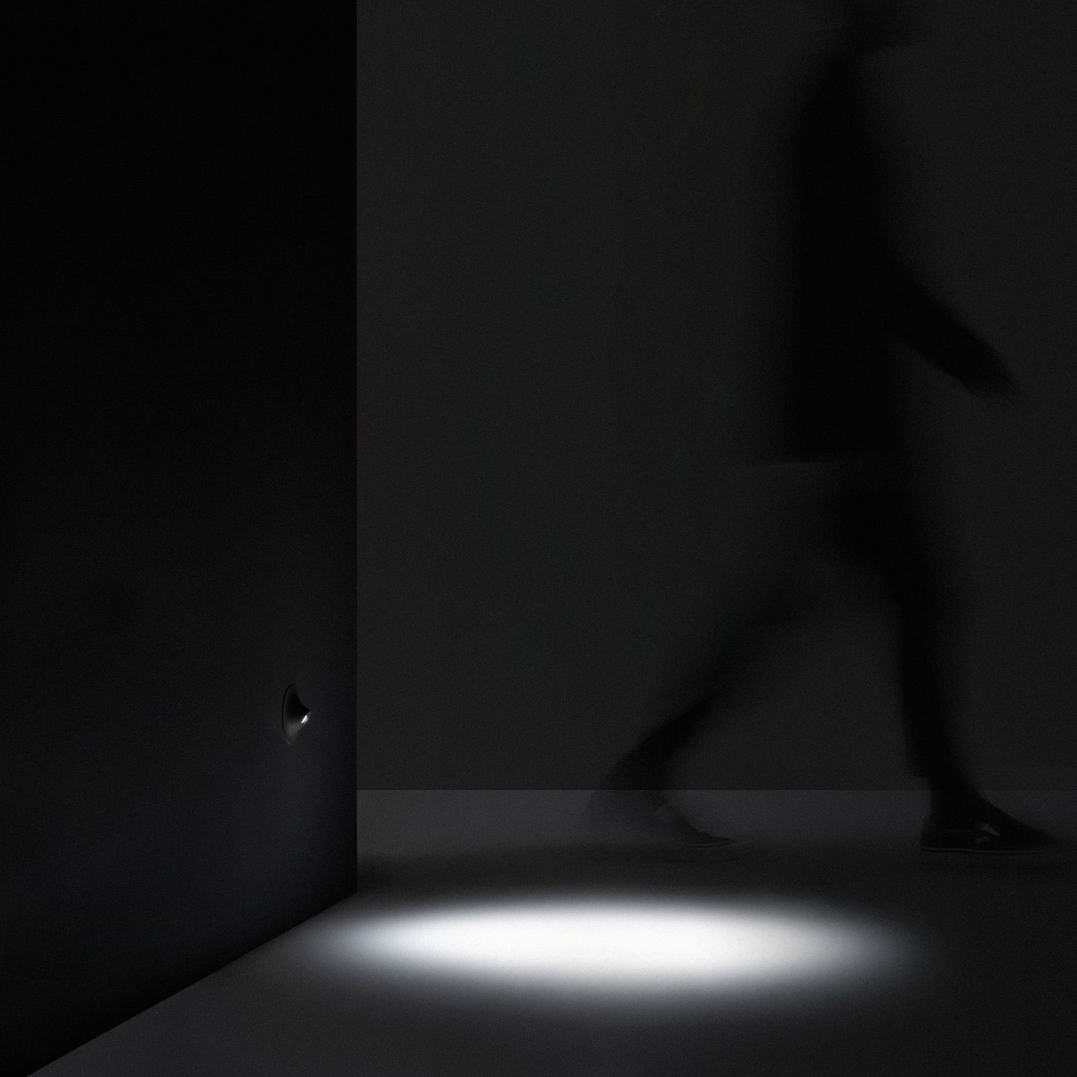 RHINO - Fourth Dimension Lighting